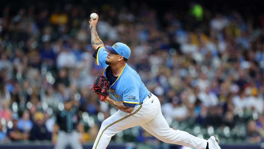 Brewers stare down playoff elimination against Mets