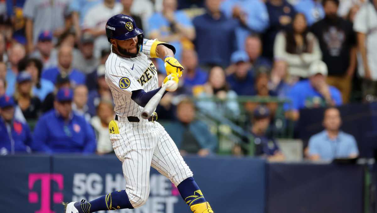 Brewers' Chourio, Mitchell help force NL Wild Card Series game 3