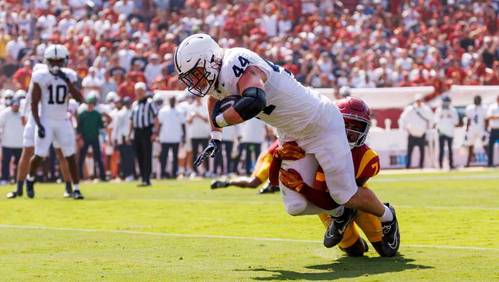 Pair of Nittany Lion football players earn Big Ten weekly honors