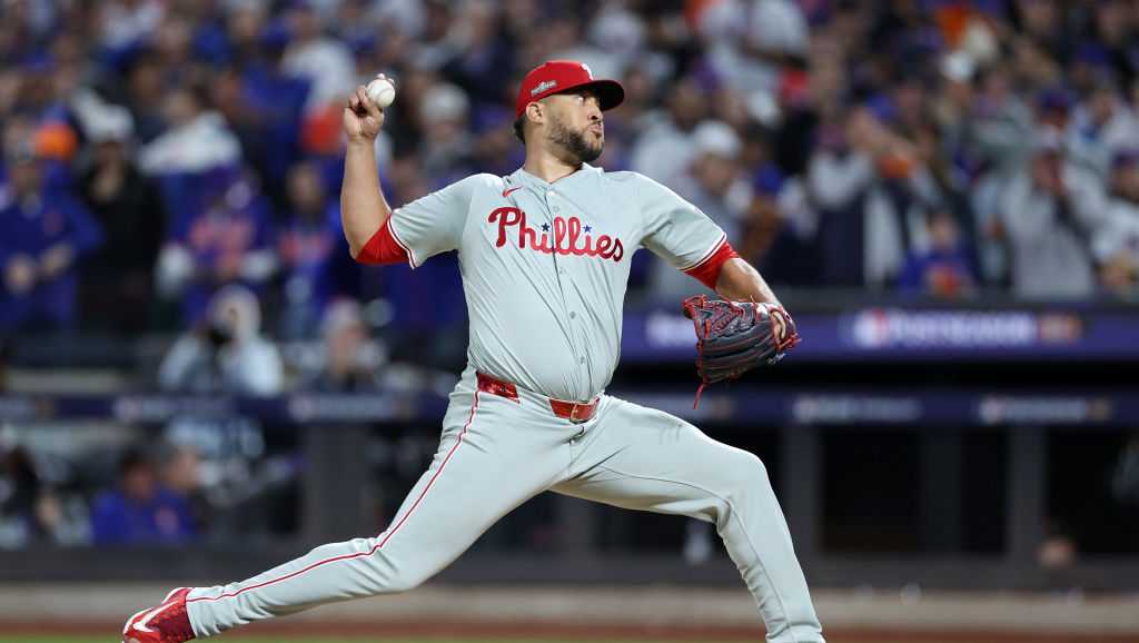 Lindor's grand slam sends Mets into NLCS with 4-1 win over Phillies in Game 4 of NLDS