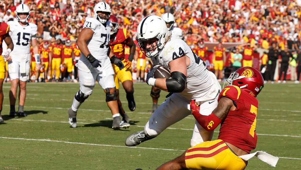 Do-it-all tight end Tyler Warren brings a new dimension to No. 3 Penn ...