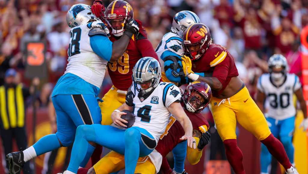 Washington Commanders romp Carolina Panthers 40-7