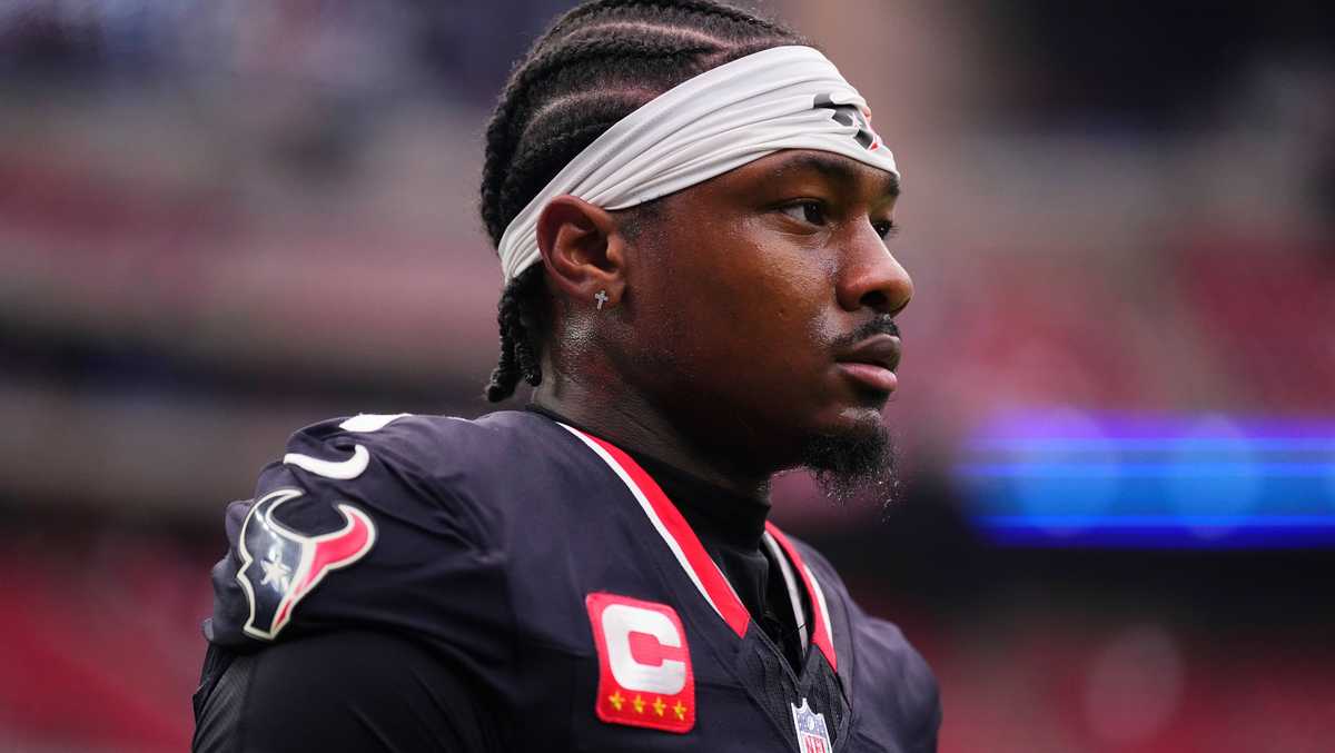 NFL wide receiver Stefon Diggs visiting with Patriots, SportsCenter 5 ...