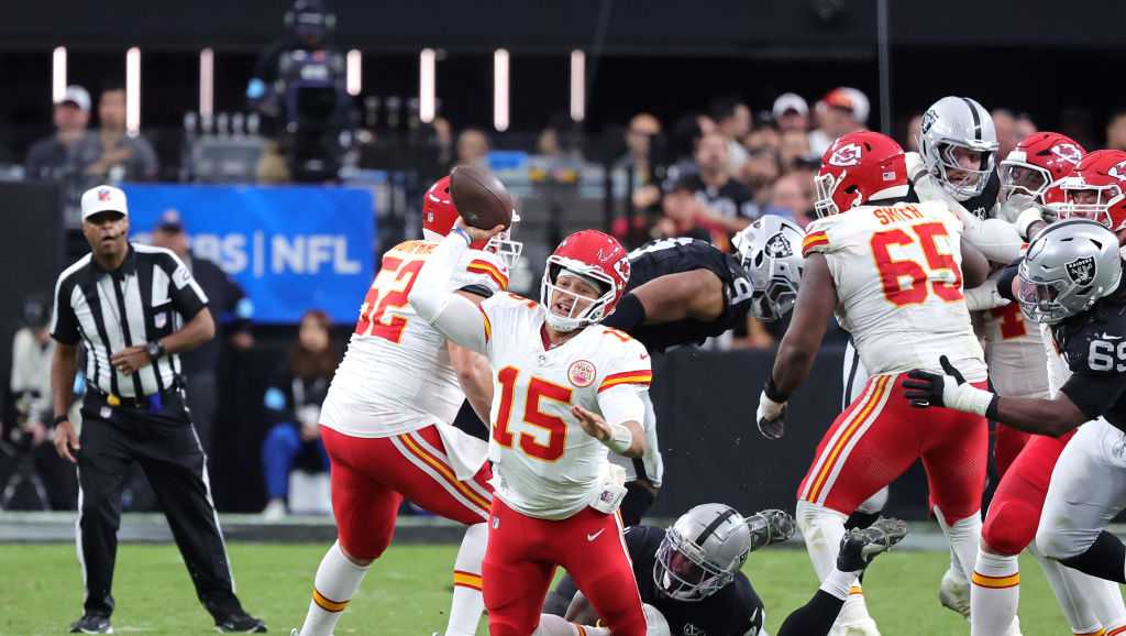 Chiefs injury report: Patrick Mahomes 'fine' after hit