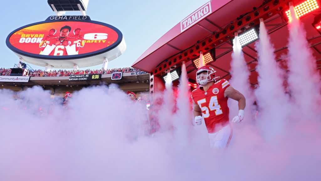 Chiefs Broncos: Leo Chenal, Chiefs teammates discuss field goal block
