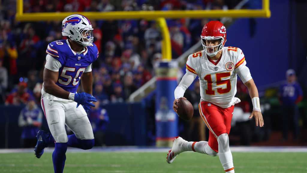 Patrick Mahomes fined by NFL for "violent gesture"