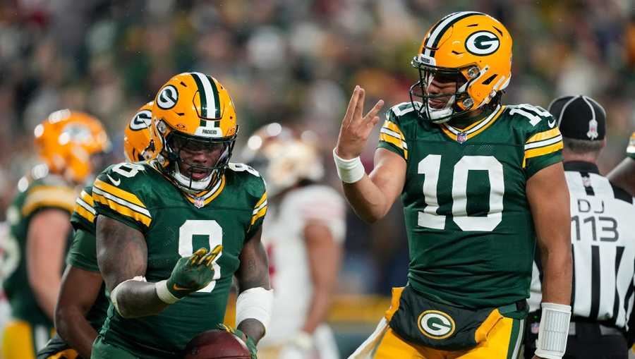 Packers beat 49ers thanks to Jacobs' 3 touchdowns