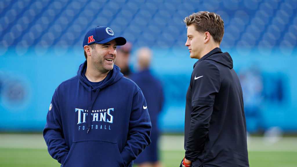 Former Bengals offensive coordinator Callahan fired as Titans head coach