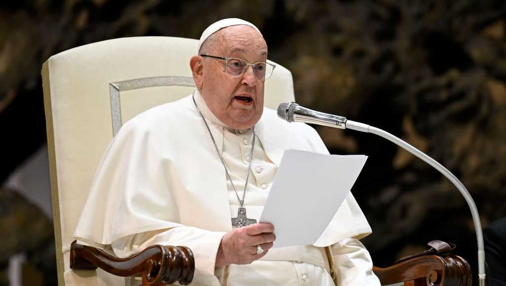 How long Pope Francis and his predecessors served as pontiff