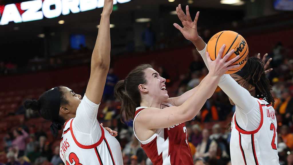Georgia beats Arkansas in SEC Tournament to spoil Higginbottom's 38-point performance