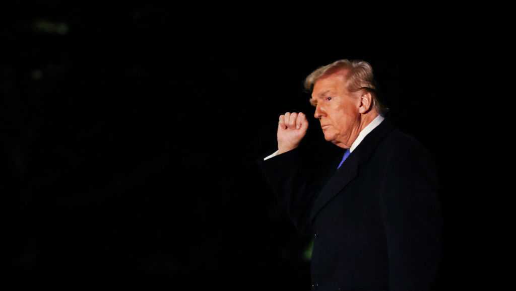 Temporary flight restrictions in place on Palm Beach this weekend