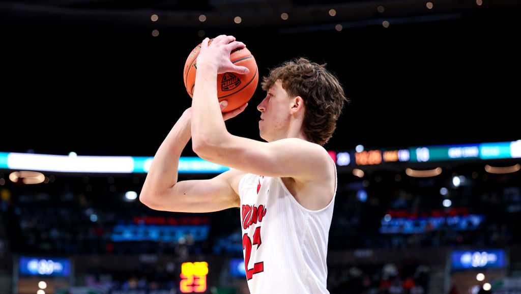 Miami (OH) continues undefeated season with lopsided win over Central ...