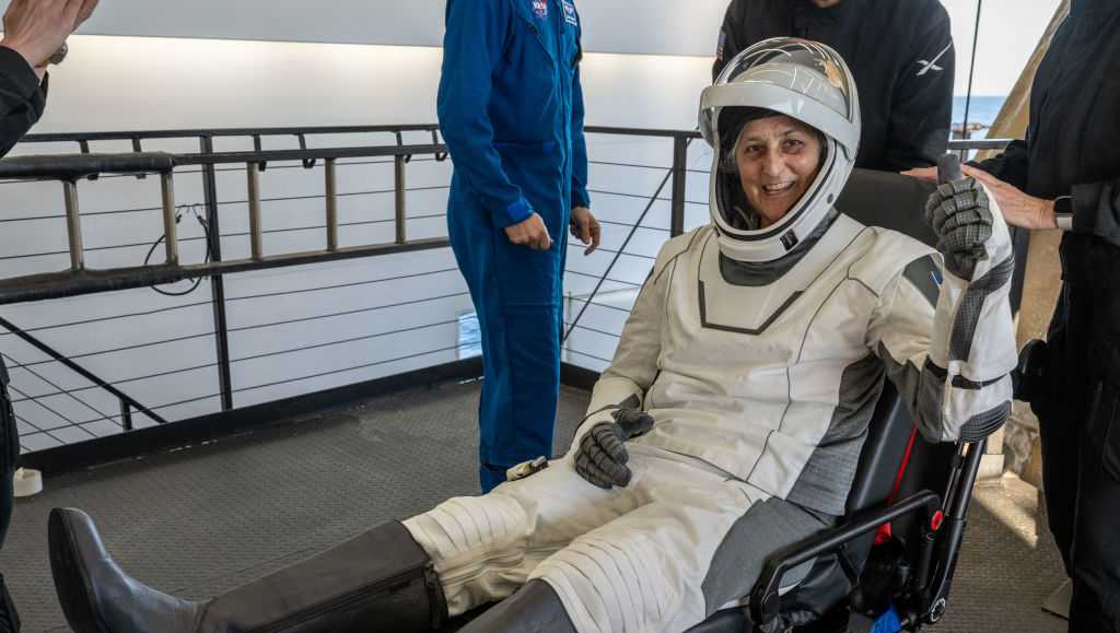 Adjusting to gravity: How astronauts handle being back Earth