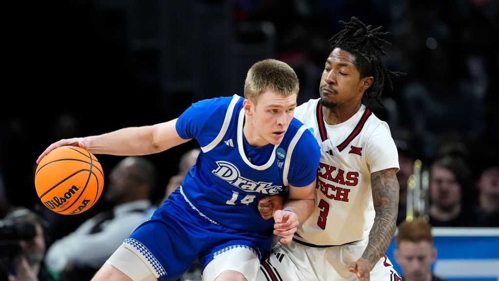 Iowa's Bennett Stirtz named to preseason All-Big Ten basketball team