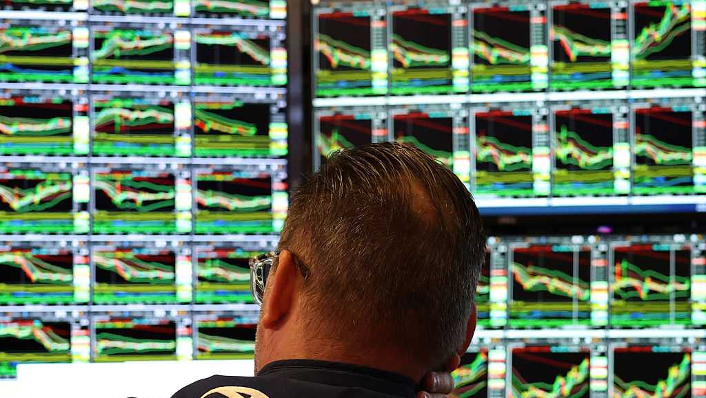 Get the Facts: What are the worst days in stock market history?