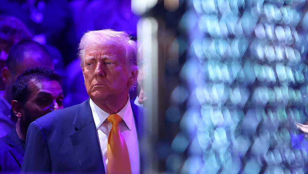 Trump sits cageside at Miami UFC event in his latest appearance at a ...