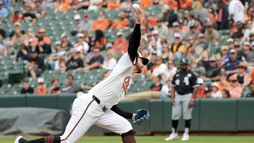 Orioles trade reliever Bryan Baker to Rays for 37th pick in draft