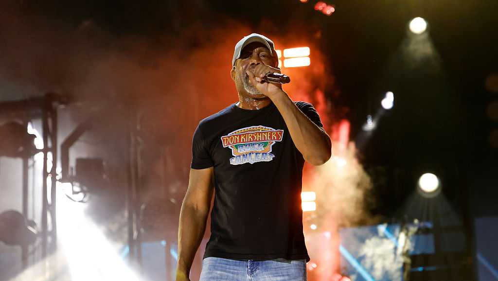 WATCH: Country music star Darius Rucker talks excitement of VOA Music Fest