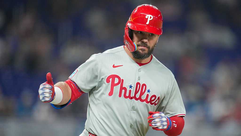 Schwarber hits 23rd homer of season, Sánchez pitches 8 sharp innings to ...