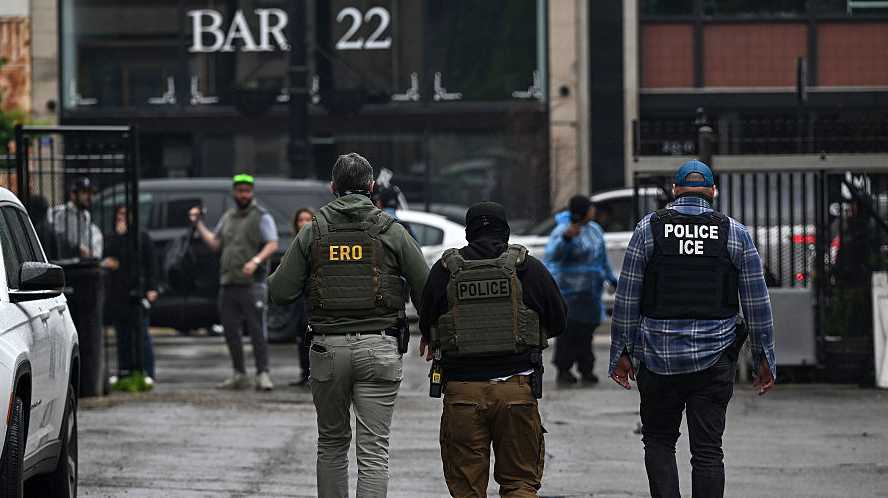 ICE officer dragged by vehicle, suspect fatally shot in Chicago