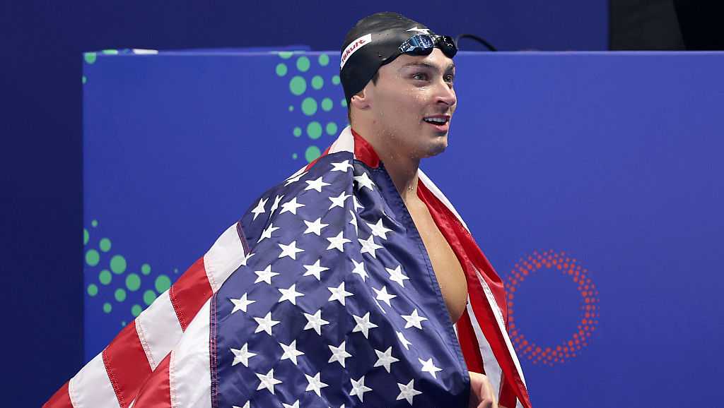 Watch: Luca Urlando becomes a world champion in butterfly event