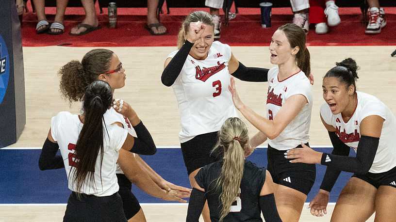 Nebraska volleyball receives unanimous No. 1 ranking in new poll