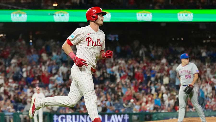Kepler powers Phillies past skidding Mets 11-3; magic number down to 7