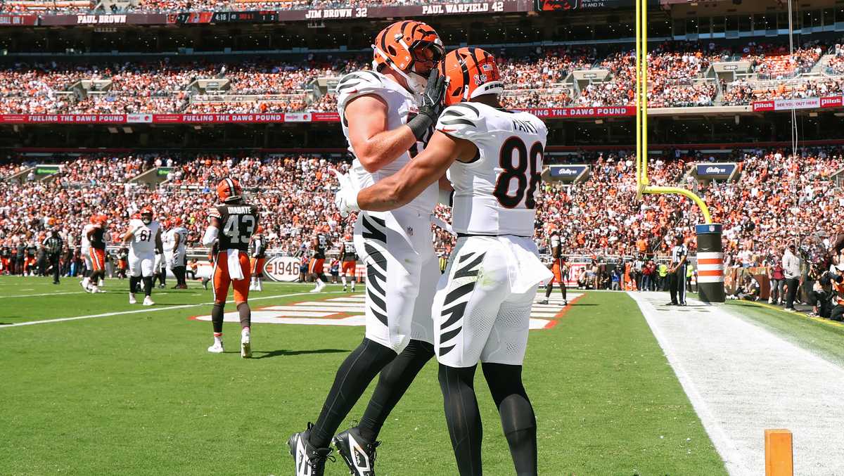 WATCH: Burrow, Fant connect for first touchdown pass of 2025