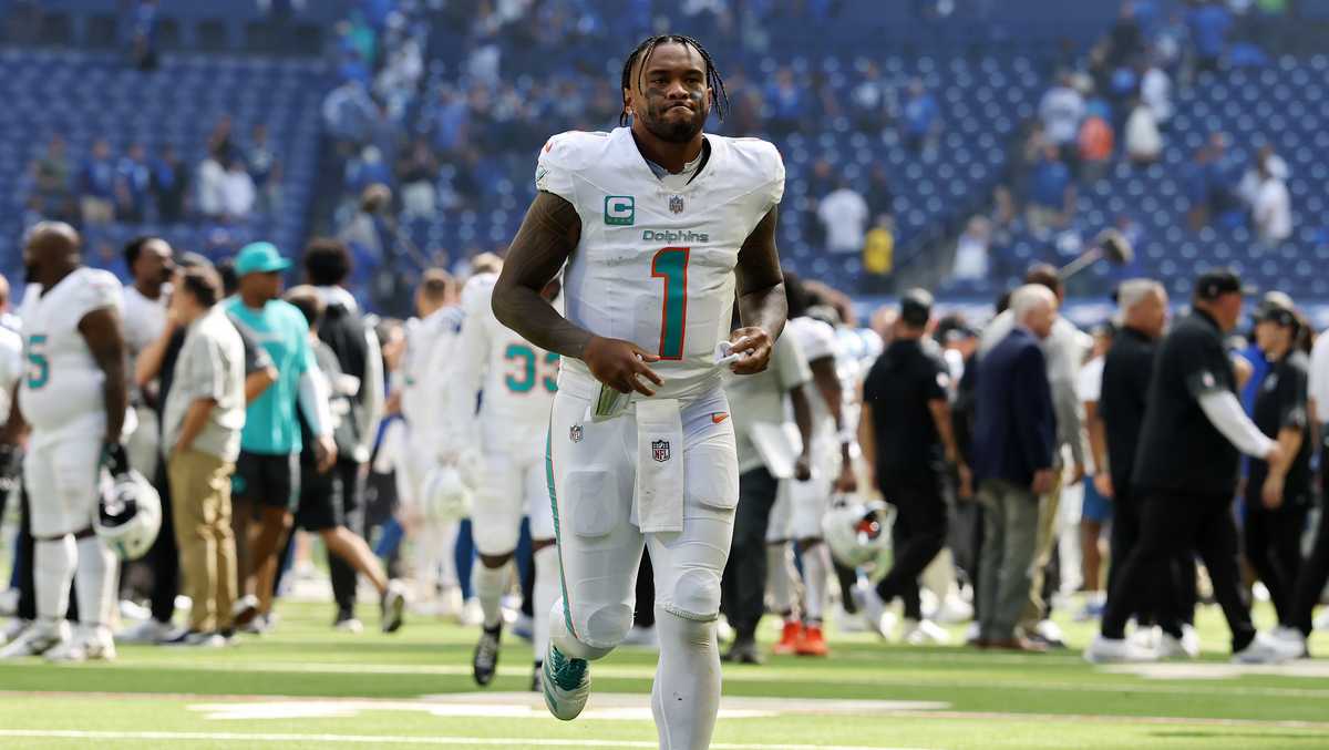 Dolphins' McDaniel and Tagovailoa hope a blowout opening loss doesn't ...