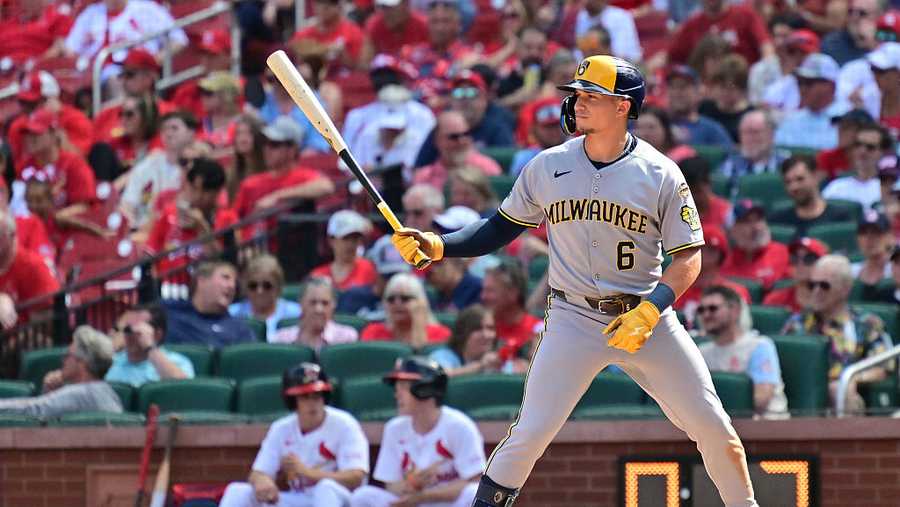 Royals acquire Isaac Collins, Nick Mears in trade with Brewers