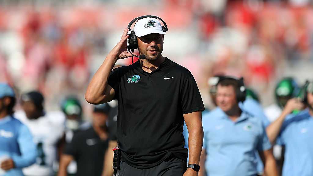 Tulane HC Jon Sumrall not interviewing with Florida Gators
