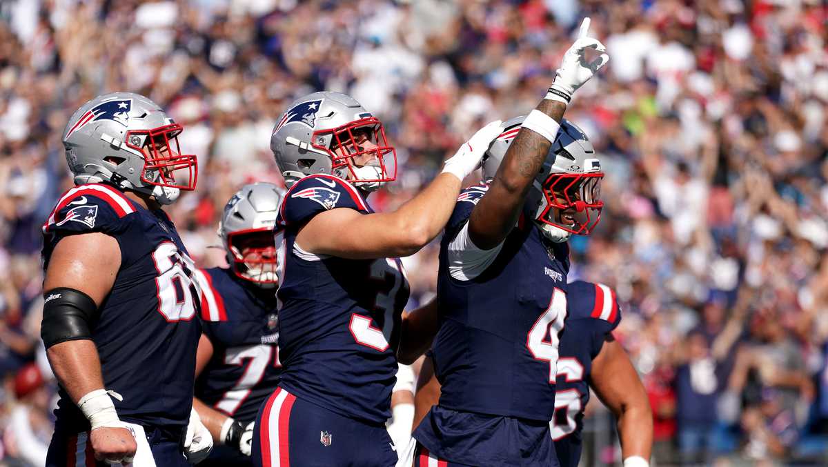 New England Patriots win 42-13 over the Carolina Panthers