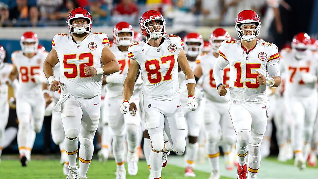 Travis Kelce sets Chiefs record for all-purpose yards