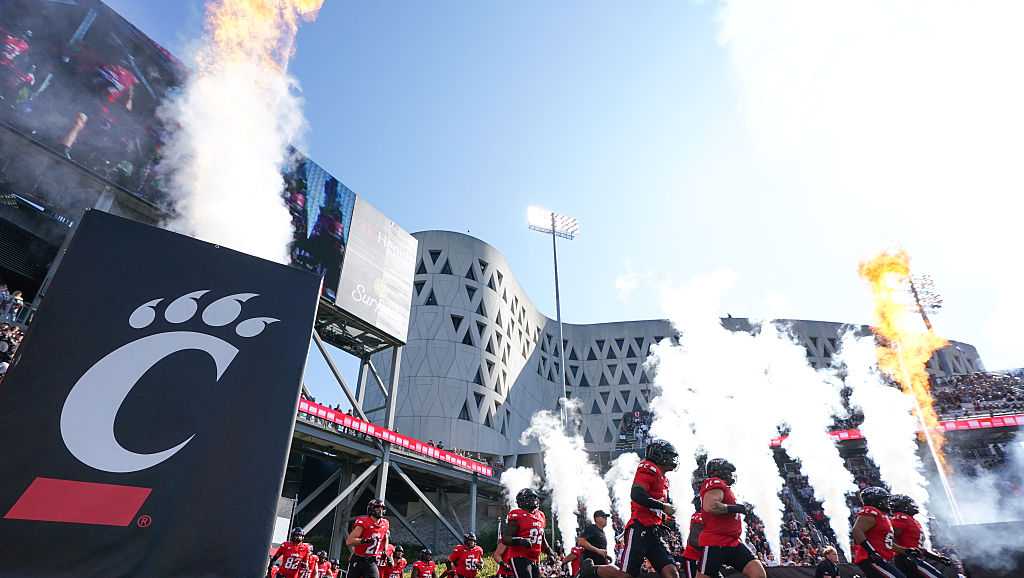 Bearcats ranked No. 24 in AP Top 25, first ranking under Scott Satterfield