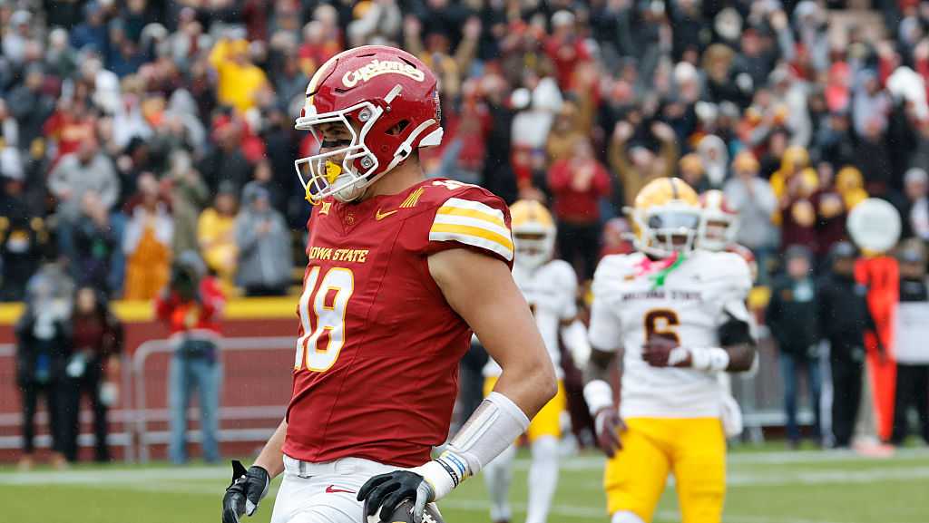 Benjamin Brahmer injury update: Iowa State tight end carted off