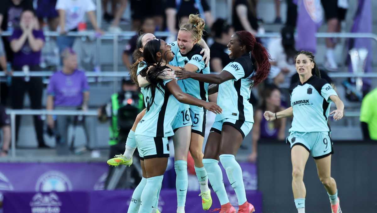 Pride concedes late goal as Gotham FC advances to NWSL final