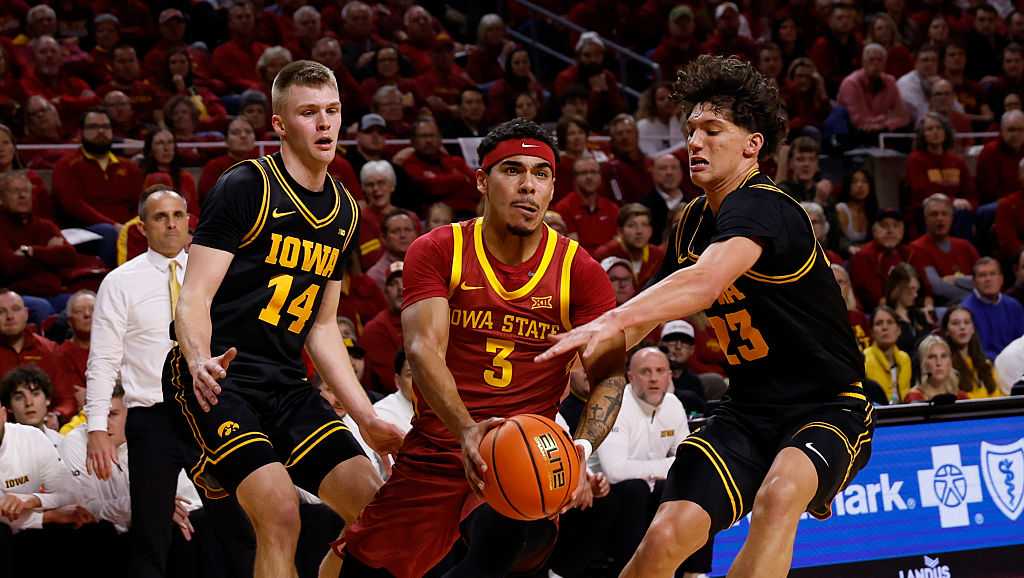 Iowa, Iowa State each in top 15 in final 2026 AP poll