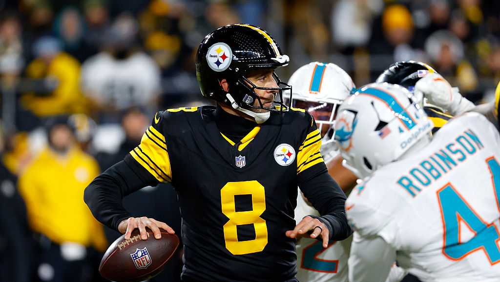 Steelers hold 7-3 lead over Dolphins at halftime on MNF