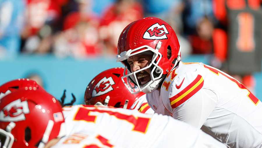 Report: Chiefs' QB Gardner Minshew feared to have ACL tear