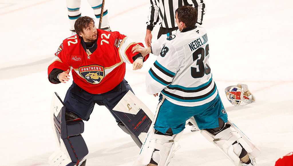 Goalie fight breaks out between Florida’s Sergei Bobrovsky and San Jose ...