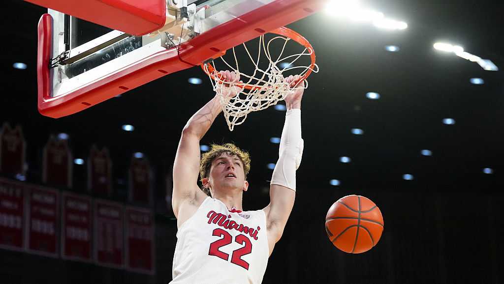 Miami RedHawks continue undefeated streak with 22nd straight win