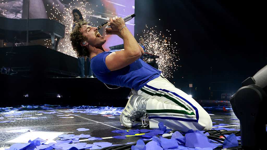 Benson Boone to headline concert in Omaha this year - KETV