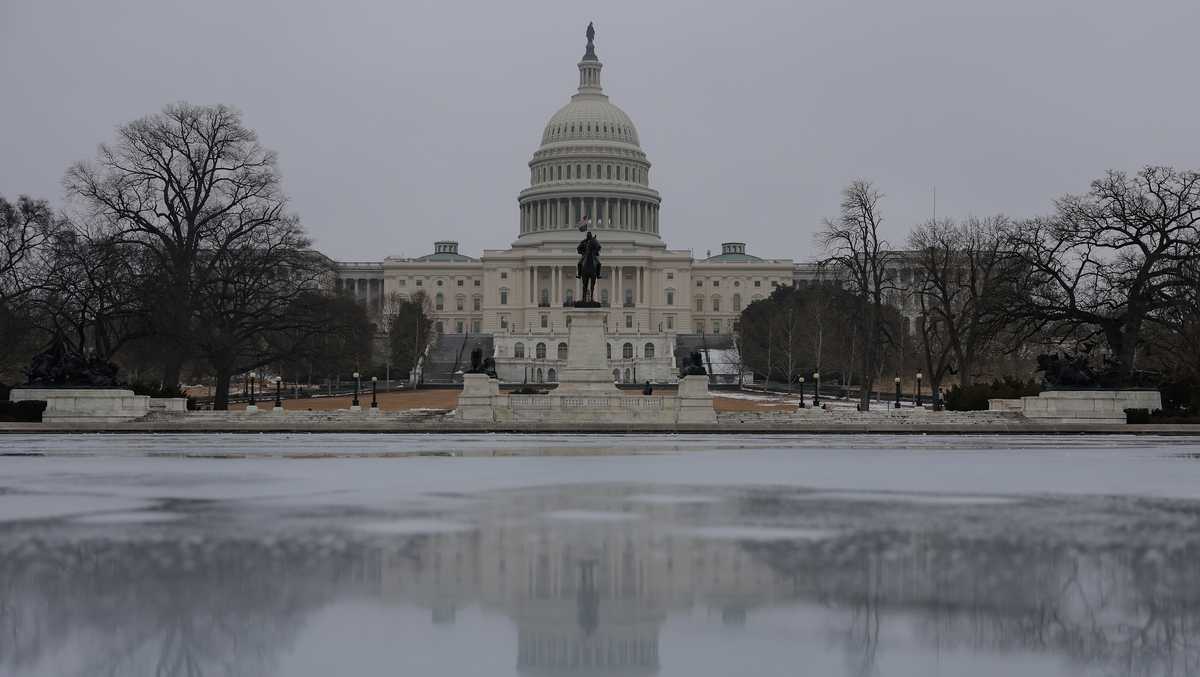 DHS shutdown: Unpaid workers, frozen funds and no deal in sight