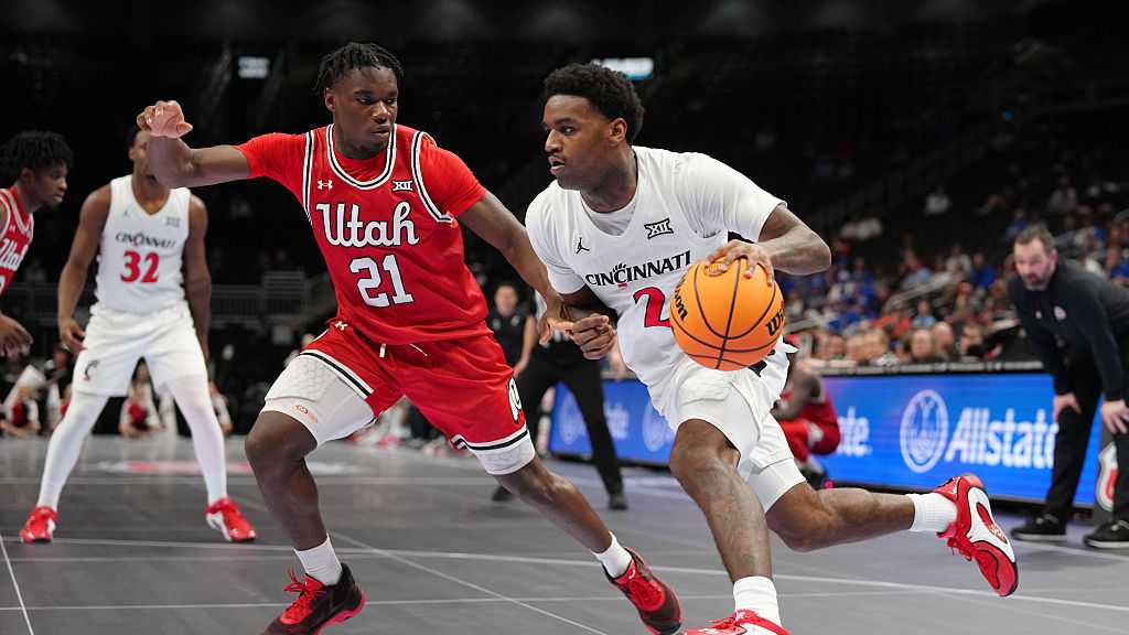 Cincinnati beats Utah to reach the second round of the Big 12 Tournament