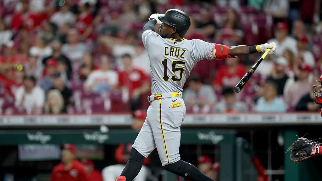 Cruz homers twice, O’Hearn and Reynolds also go deep as Pirates beat Reds