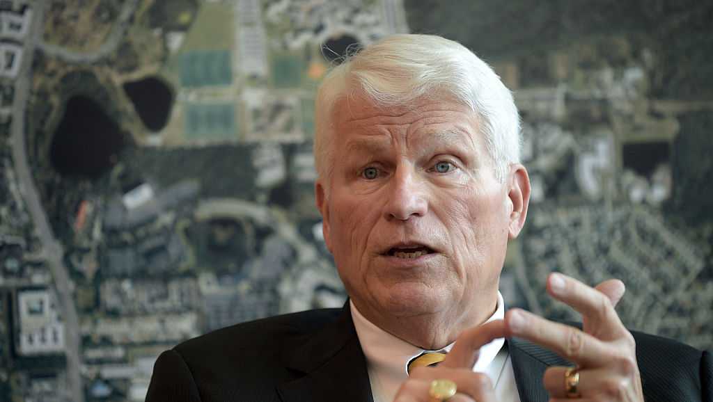 UCF's John C. Hitt dies at 82