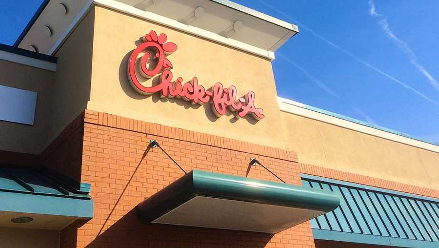 College Dean Resigns Over School s Decision To Not Have On campus Chick fil A college-dean-resigns-over-school-s-decision-to-not-have-on-campus-chick-fil-a
