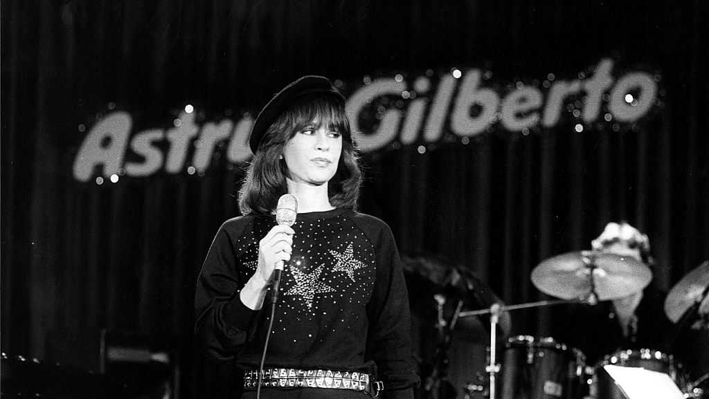 Astrud Gilberto, singer of 'The Girl from Ipanema,' dead at 83