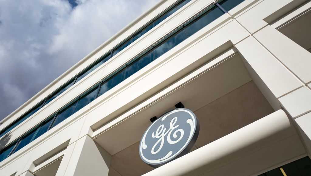 General Electric freezing pension benefits for about 20,000 U.S. employees