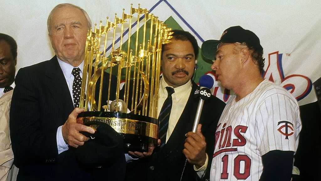 Twins for sale? Minnesota won 2 World Series titles after Iowa native ...